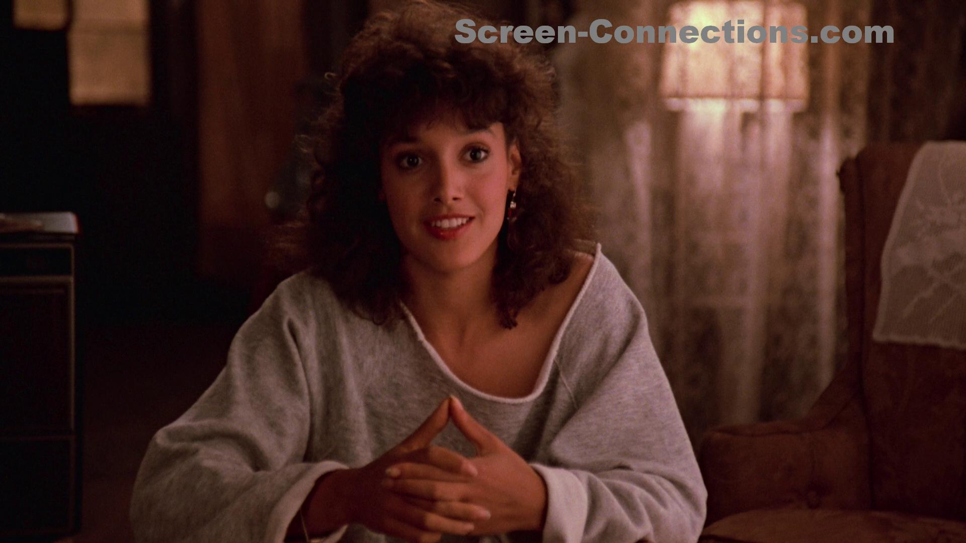 Flashdance.1983-Paramount.Presents.Blu-ray.Image-03 - Screen-Connections